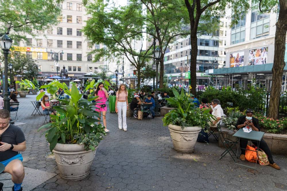 Public Spaces in the 34th Street District